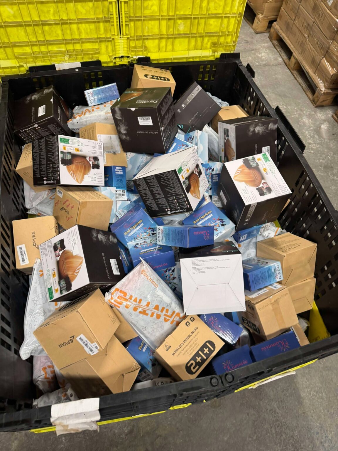 amazon returns (24 pallets) - Stockport Pallet Warehouse